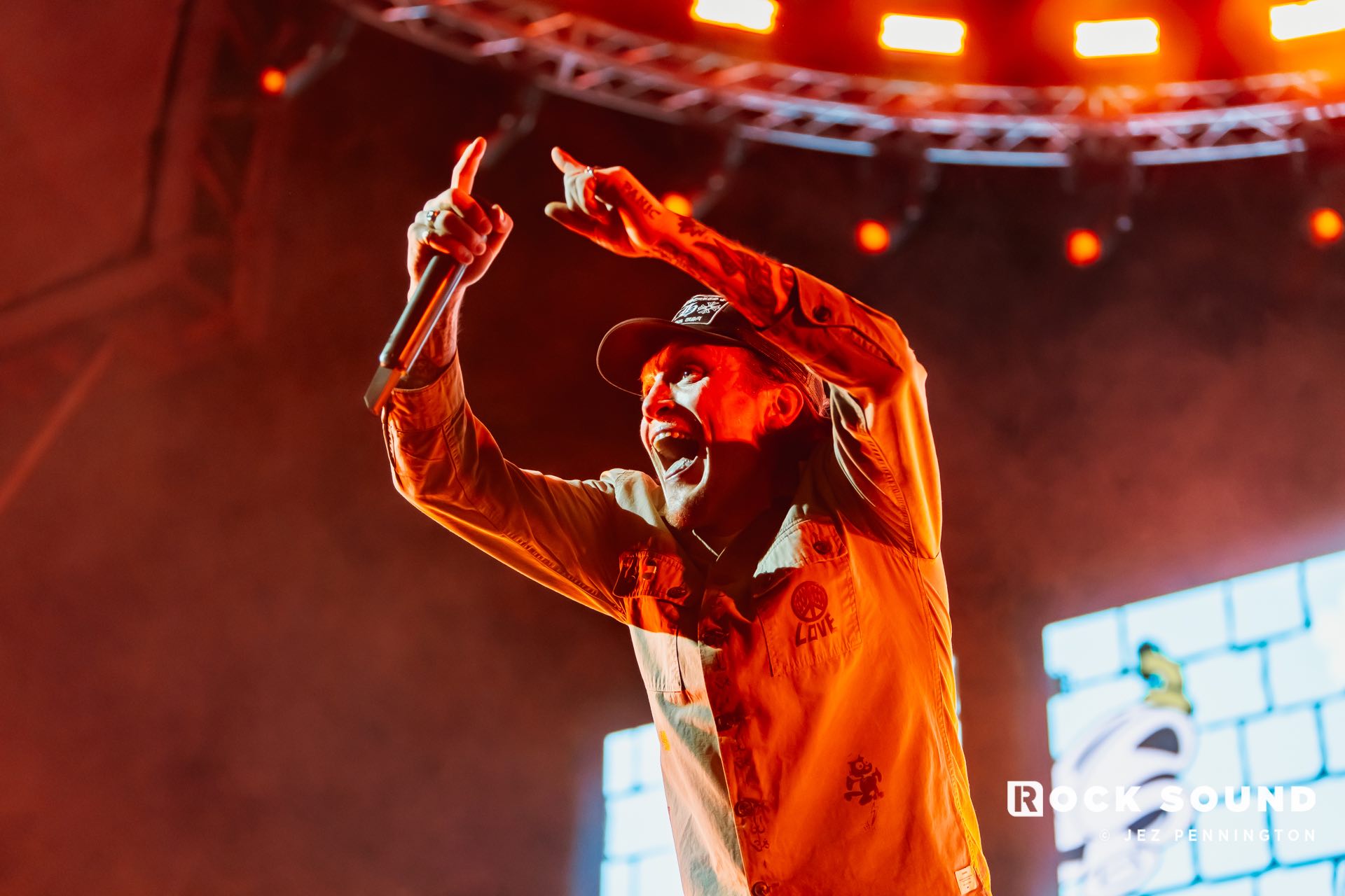 Neck Deep Ride The Wave Of Support At Their Biggest Career Show | Live ...