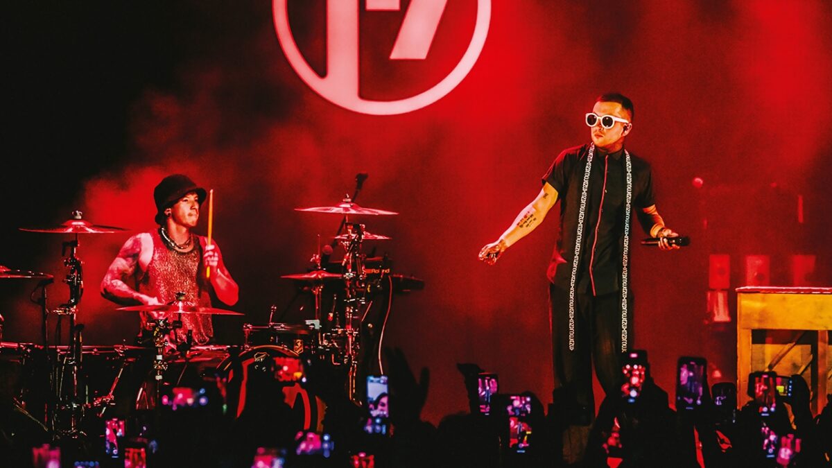 Twenty One Pilots Archives