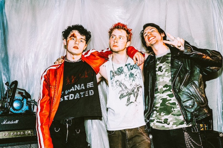 CRASHFACE Team Up With Wargasm's Sam Matlock On New Single 'MANIAC'