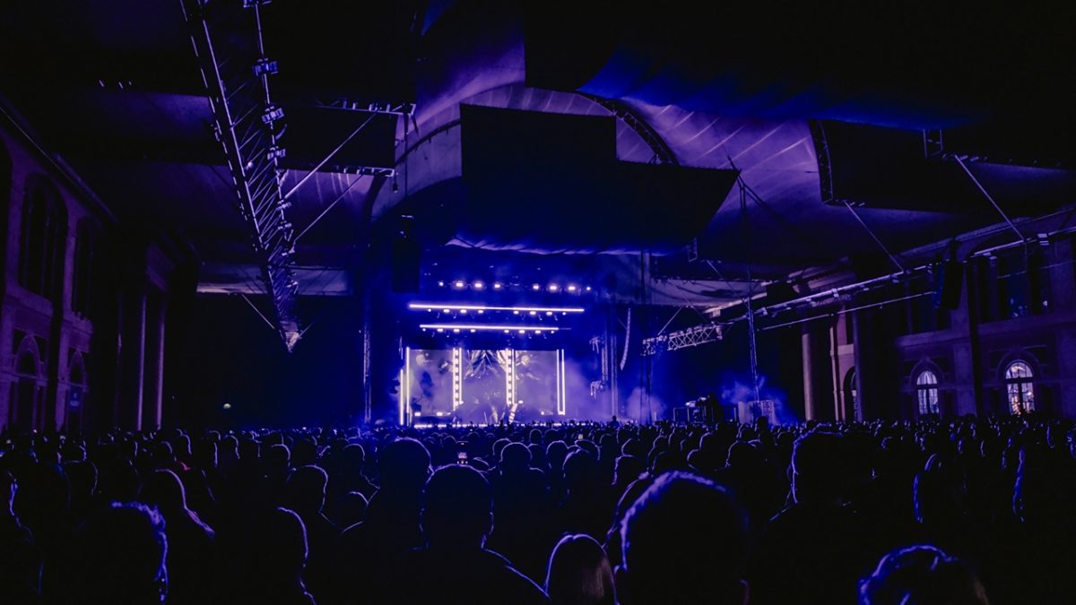 LIVE REVIEW: Spiritbox Make Stunning Leap Of Faith Towards Arena Status