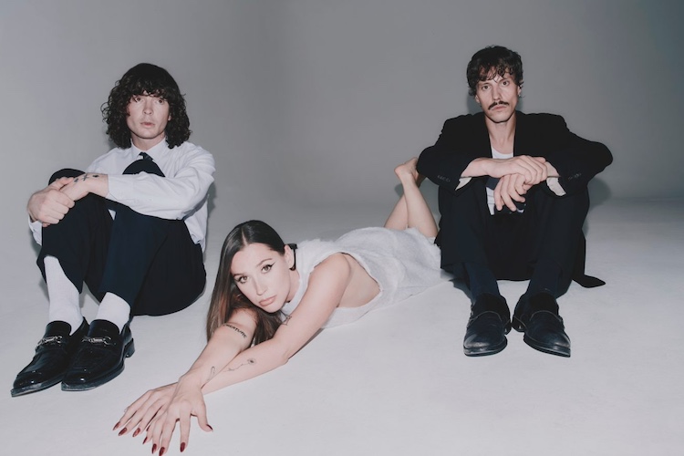 YONAKA Kick Off New Era With Single 'Problems'