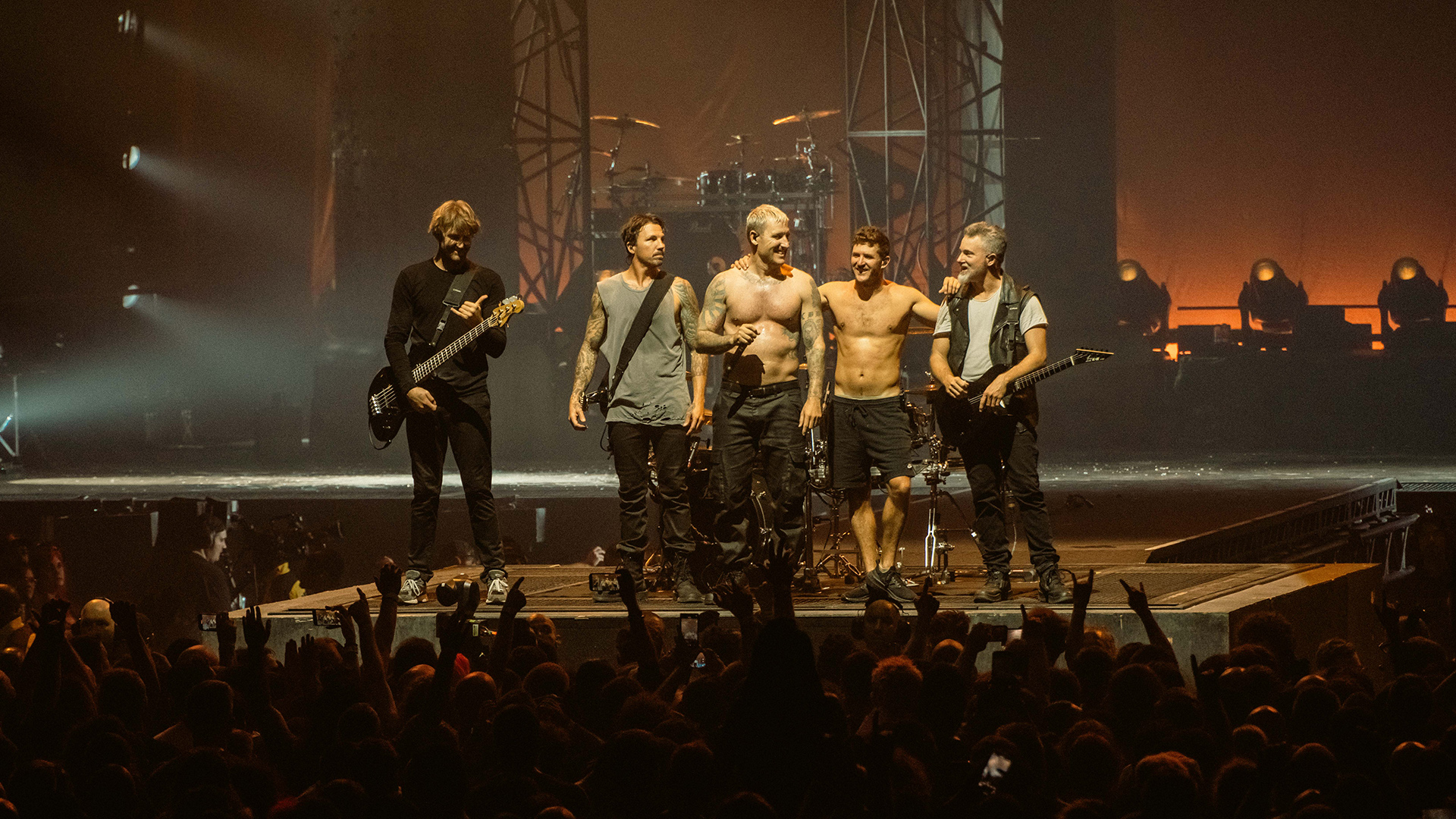 LIVE REVIEW: Parkway Drive Bring Explosive 20th Anniversary Tour To The UK